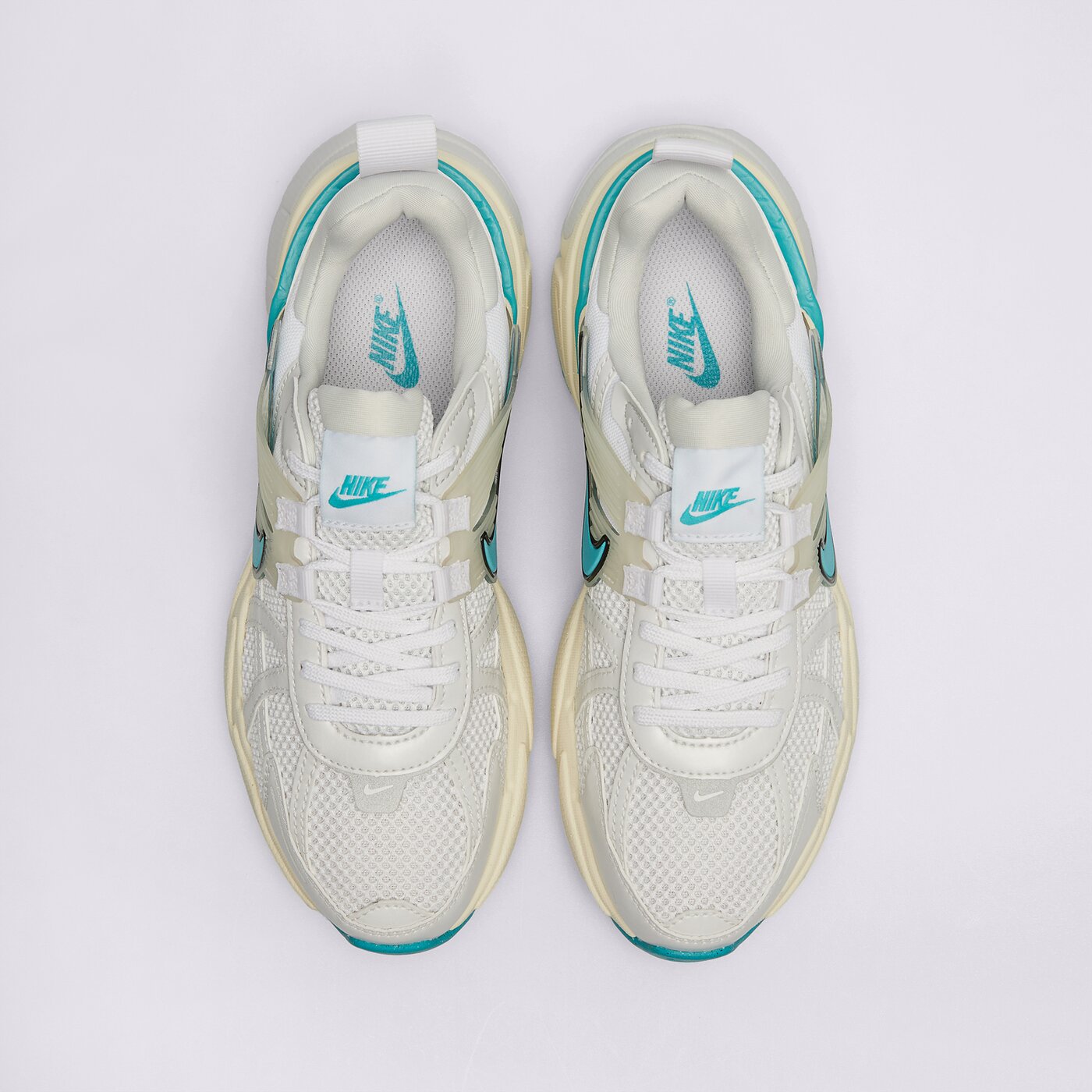 NIKE V2K RUN FD0736-105 Дамски Цвят бял Модни Маратонки Обувки Nike в ...