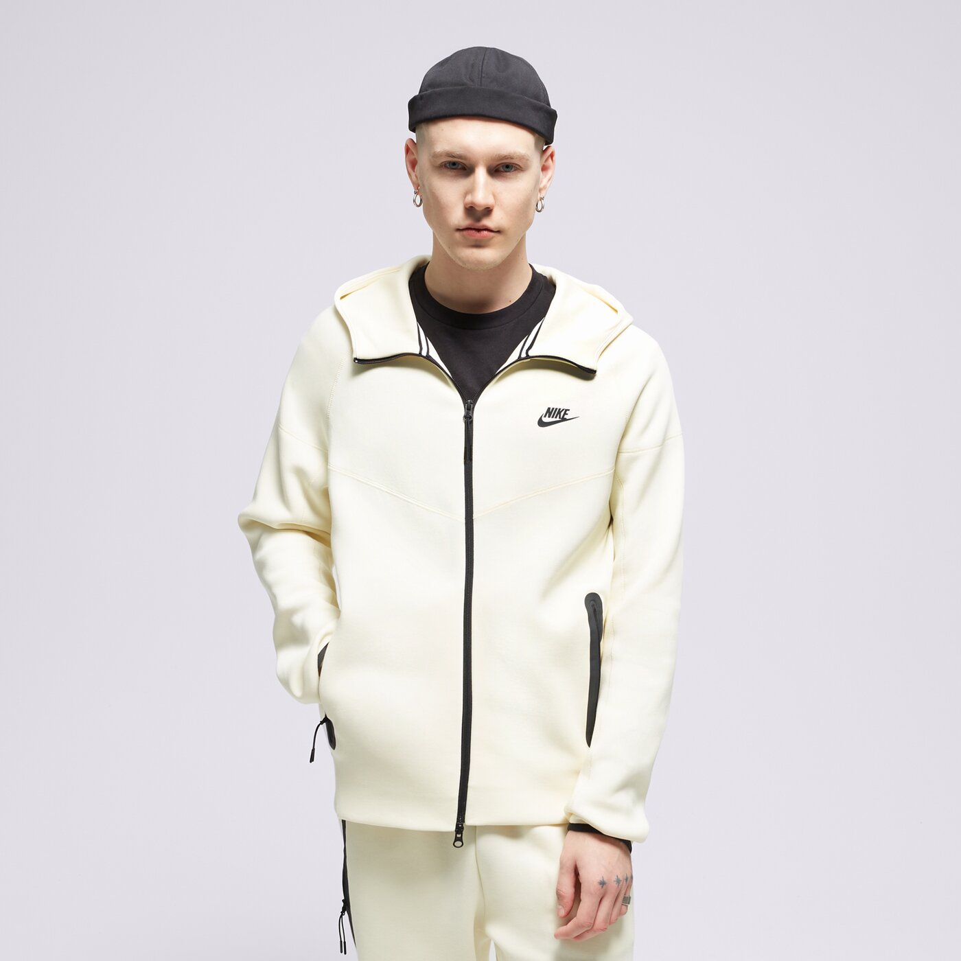 NIKE СУИТЧЪР С ЦИП С КАЧУЛКА TECH FLEECE FB7921-113 Мъжки Цвят бежов ...