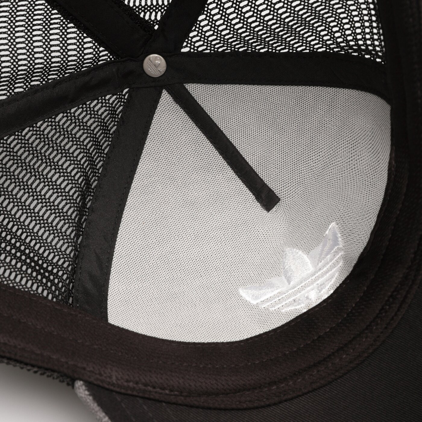 ADIDAS ШАПКА CURVED TRUCKER IC0023 Мъжки Цвят черен Модни Шапки с ...