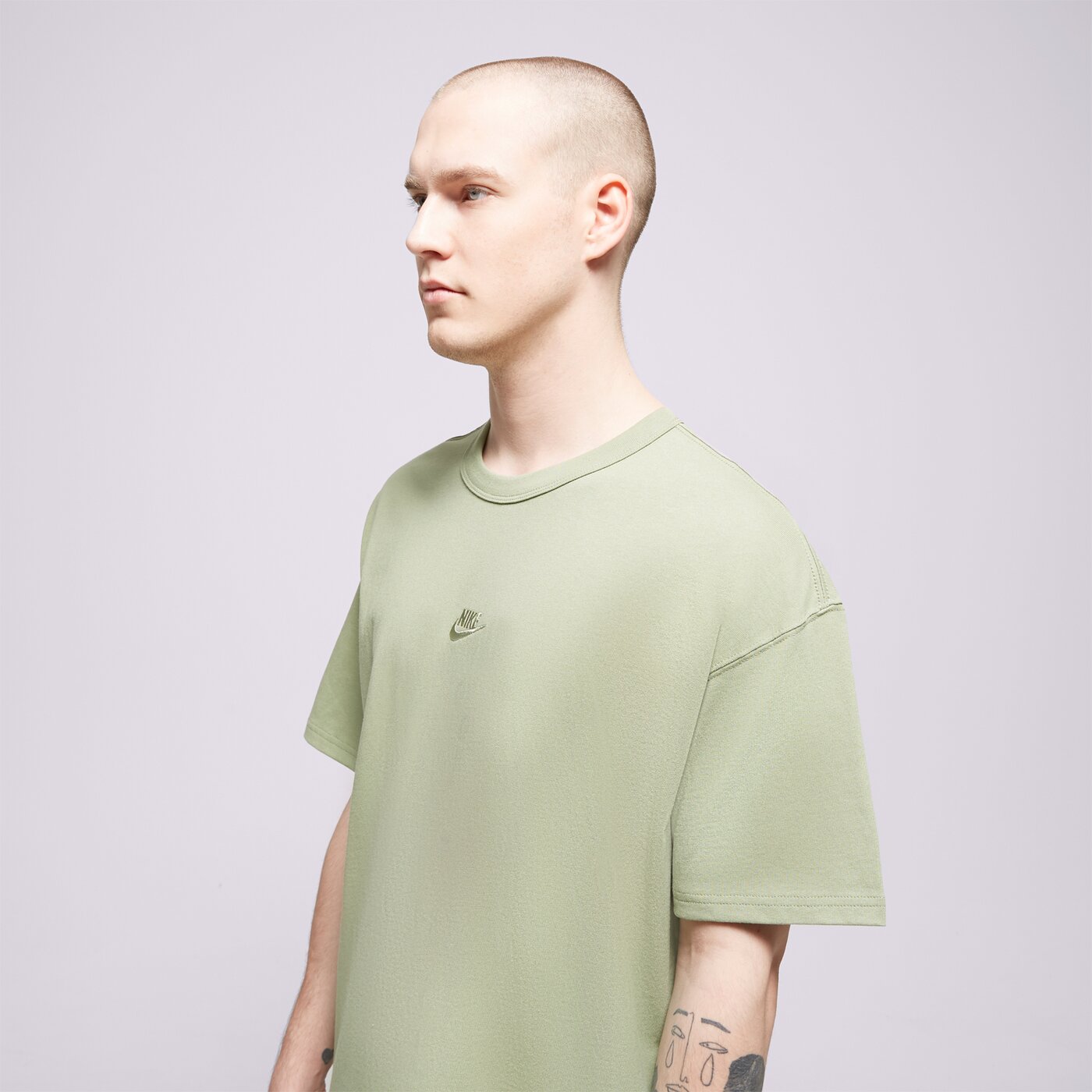 NIKE ТЕНИСКА M NSW PREM ESSNTL SUST TEE DO7392-386 Мъжки Цвят зелен Модни Тениски Дрехи Nike в ...