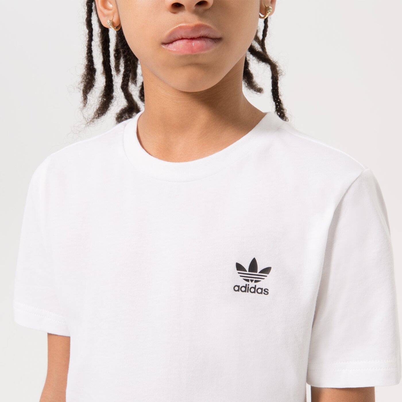 Adidas ТЕНИСКА Tee Girl Hk0403 Детски Цвят бял Модни Тениски Дрехи