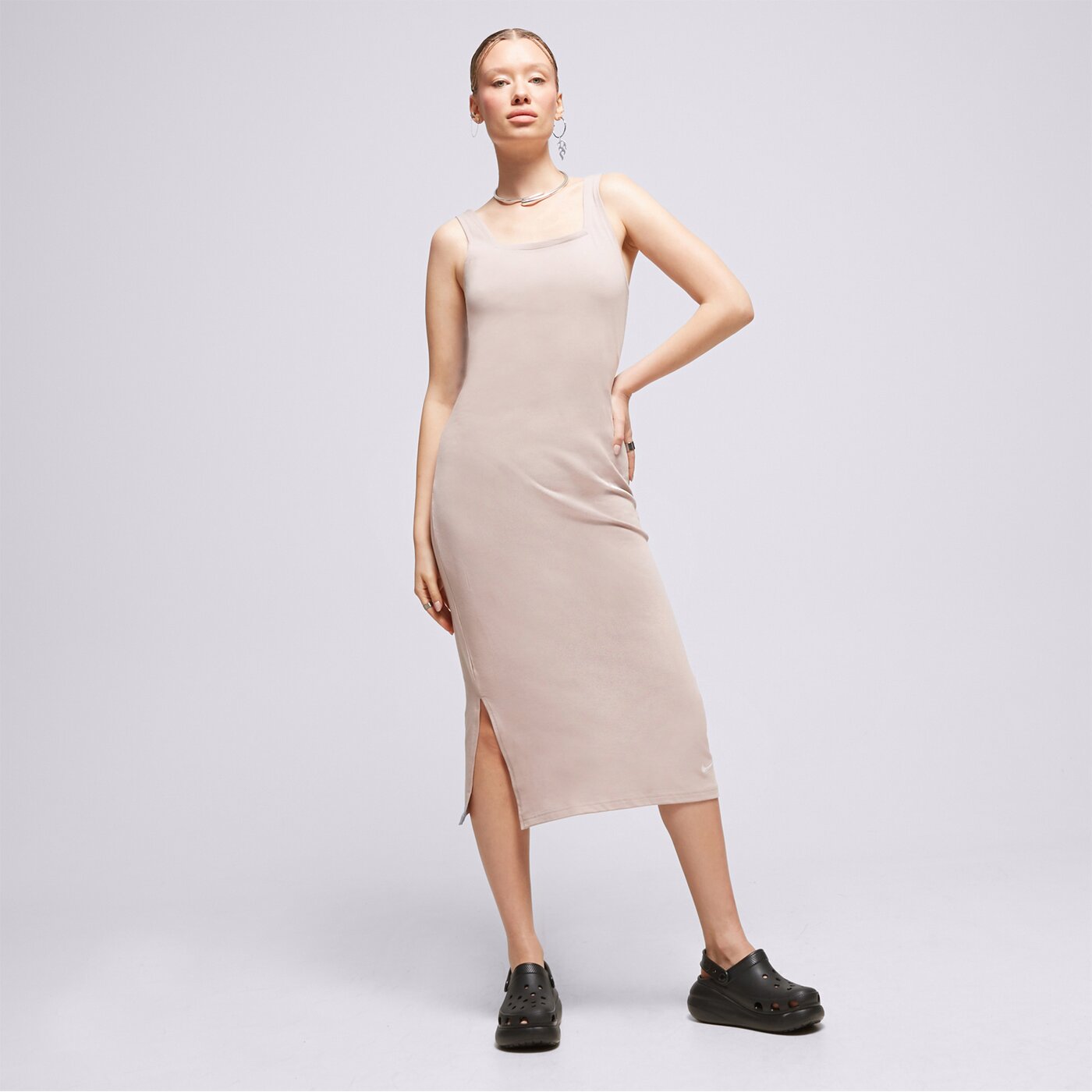 NIKE РОКЛЯ W NSW JRSY CAMI MIDI DV7954-272 Дамски Цвят бежов Модни ...