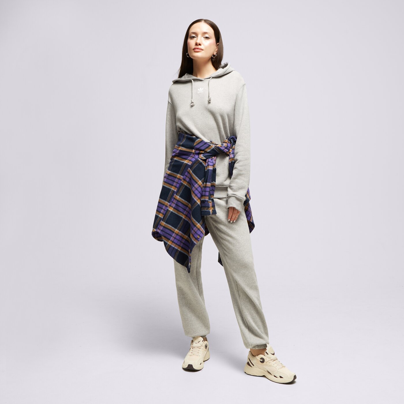 ADIDAS ПАНТАЛОНИ PANTS IA6432 Дамски Цвят сив Модни Панталони Дрехи ...