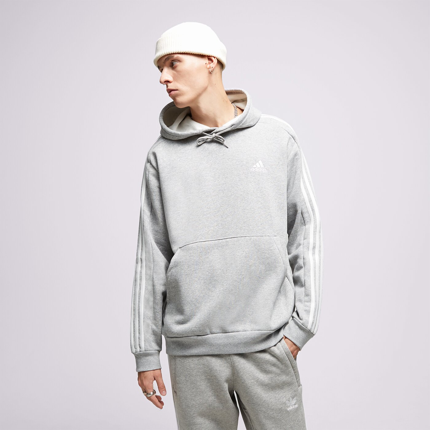 ADIDAS СУИТЧЪР M 3S FL HD IJ6474 Мъжки Цвят сив Модни Суичъри Дрехи ...