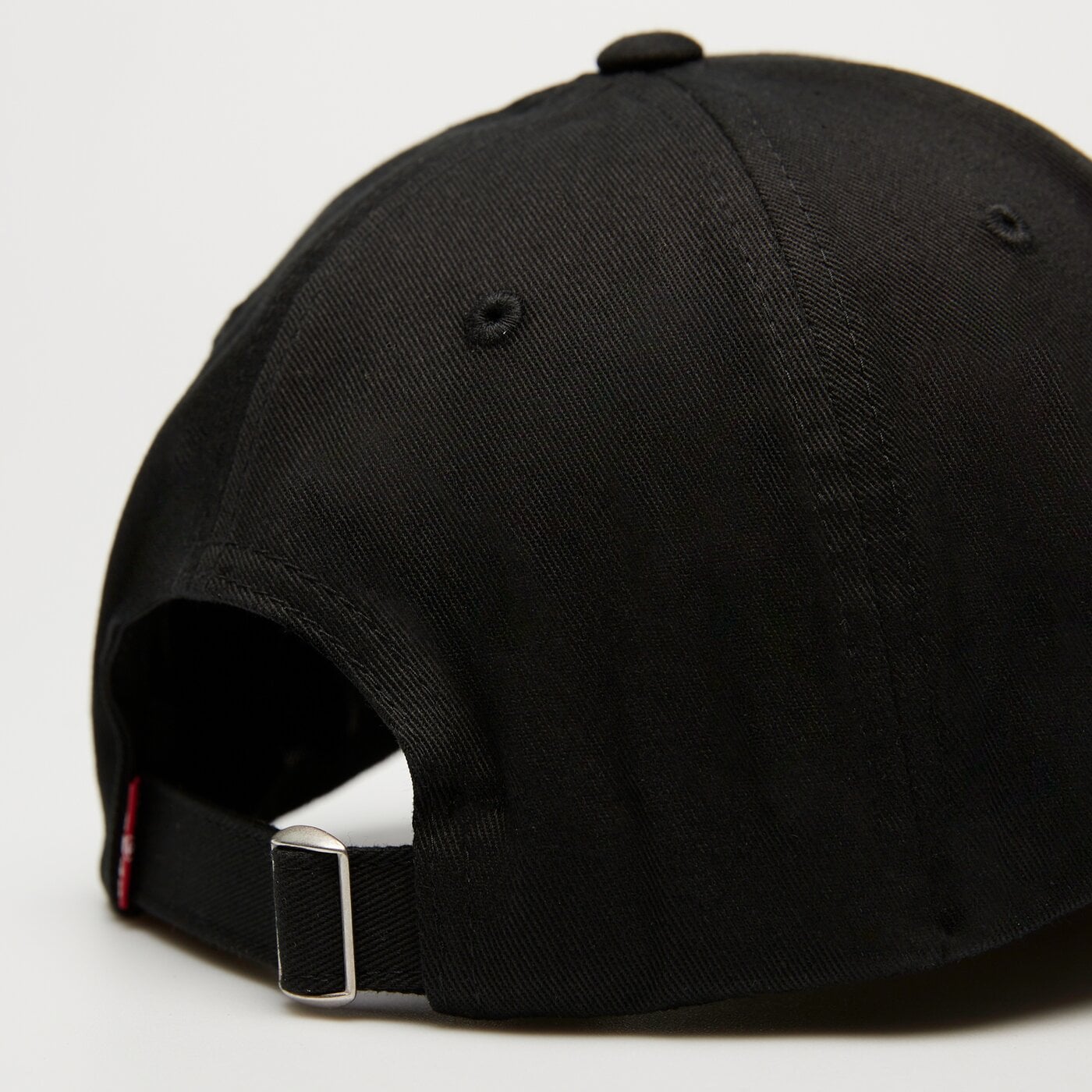 LEVI'S ШАПКА HOUSEMARK FLEXFIT CAP D7723-0002 Дамски Цвят черен Модни ...