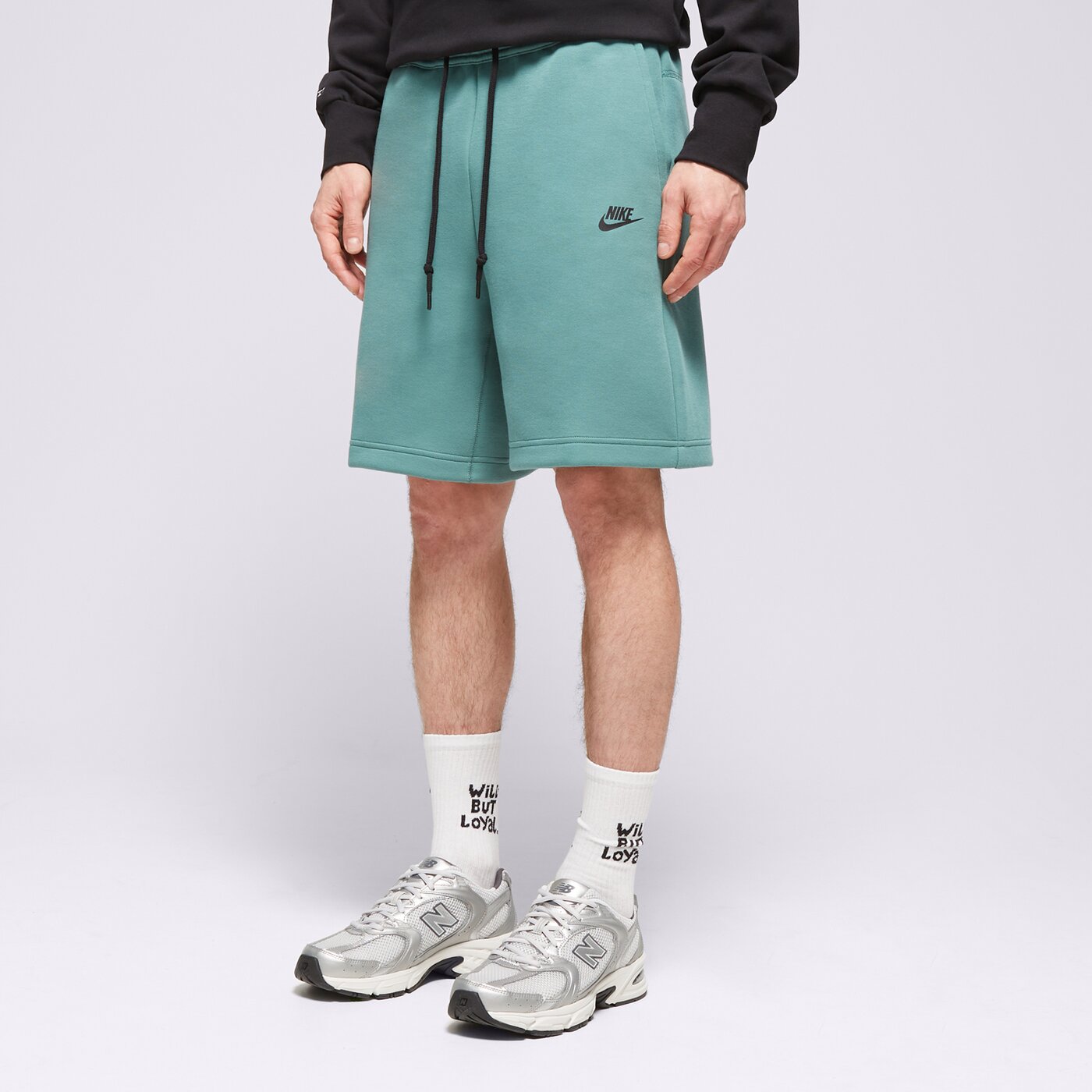 NIKE ШОРТИ TECH FLEECE FB8171-361 Мъжки Цвят зелен Модни Къси панталони ...