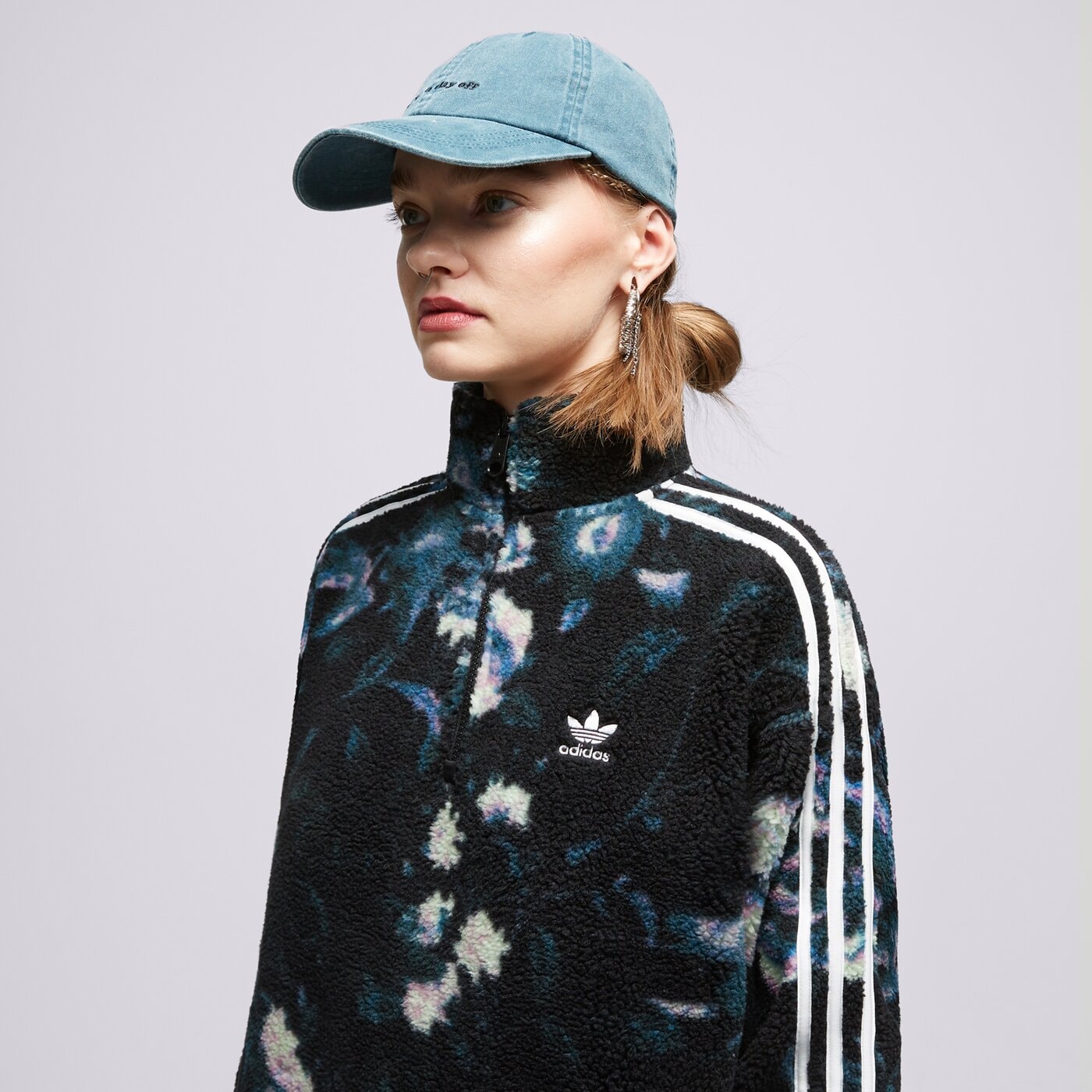 ADIDAS ПОЛАР FLOWER FLEECE II8451 Дамски Цвят многоцветен Модни Суичъри ...