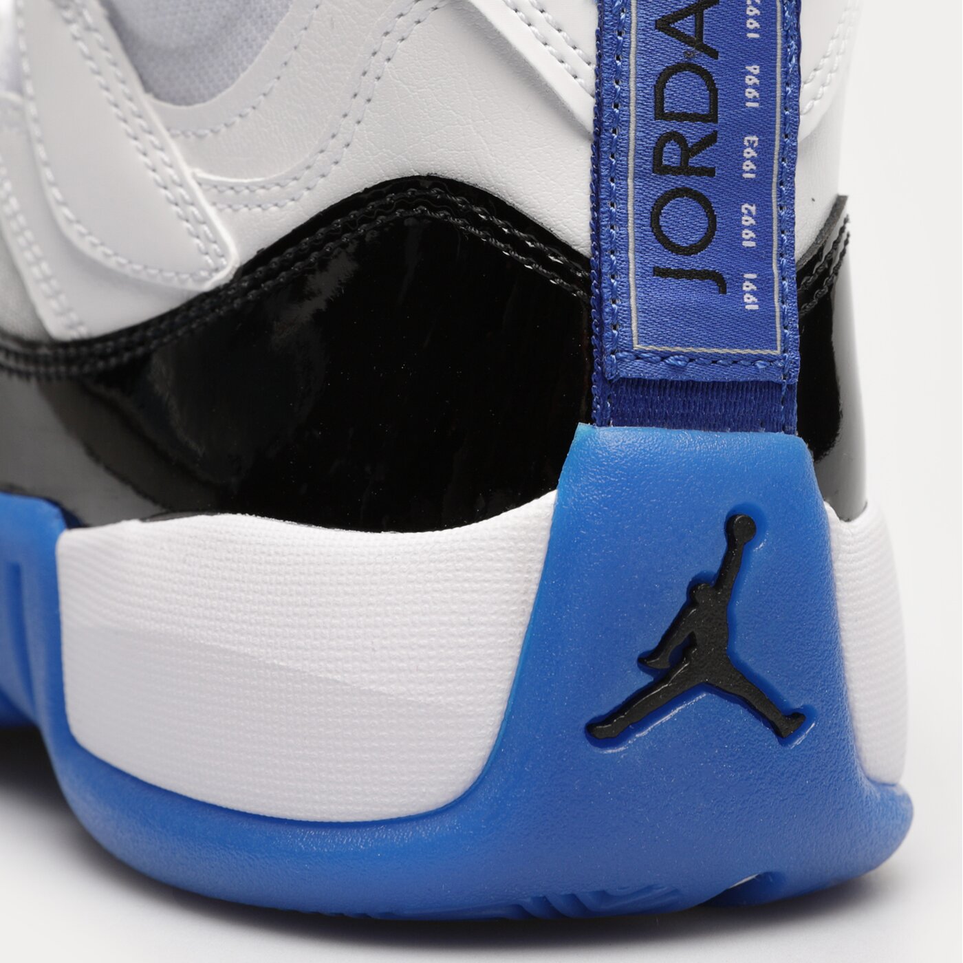 JORDAN JUMPMAN TWO TREY DO1925-140 Мъжки Цвят бял Модни Маратонки ...