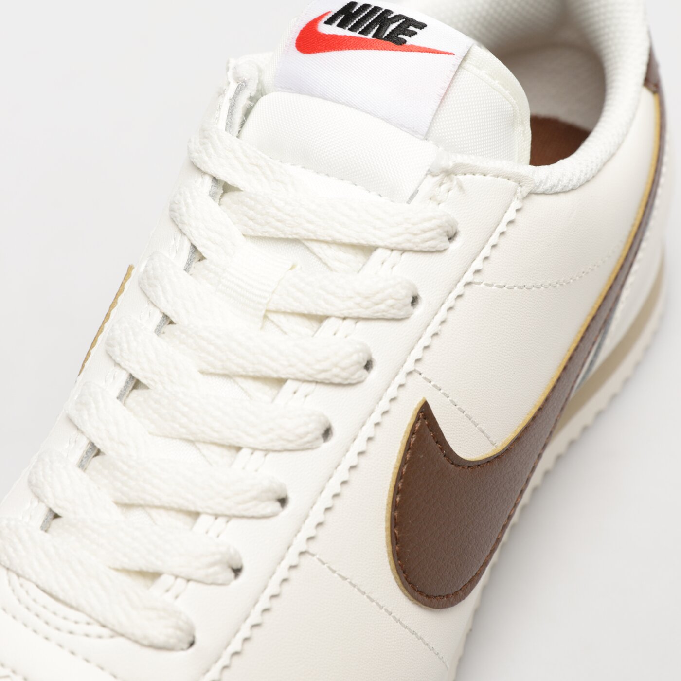 NIKE CORTEZ DN1791-104 Дамски Цвят бежов Модни Маратонки Обувки Nike в ...