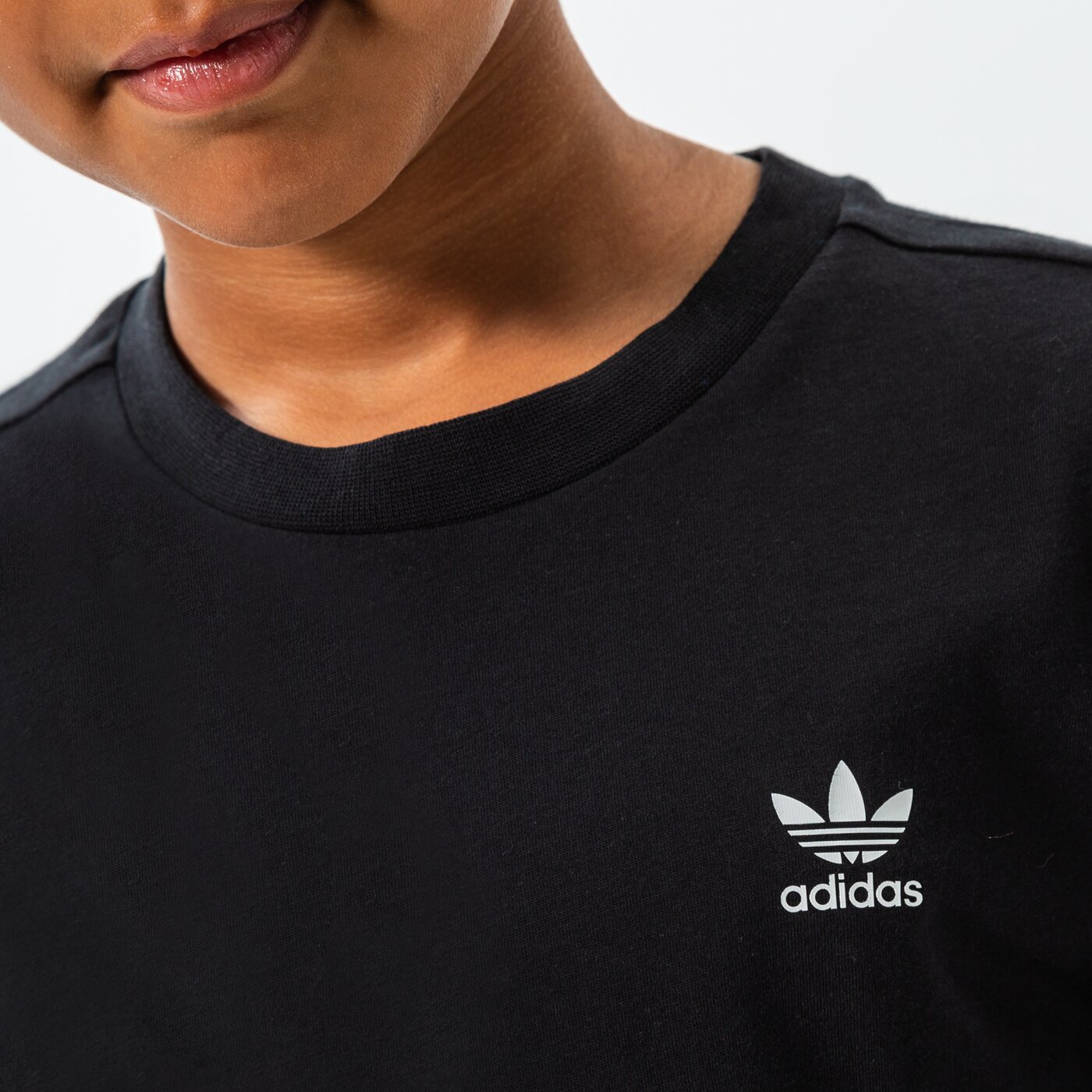Adidas ТЕНИСКА Girl Hk0401 Детски Цвят черен Модни Тениски Дрехи Adidas